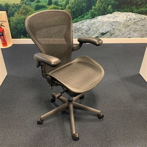 Herman Miller Aeron Size B Task Chair