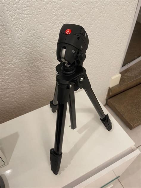 Manfrotto Compact Action Aluminum Tripod For Vlogging Photography