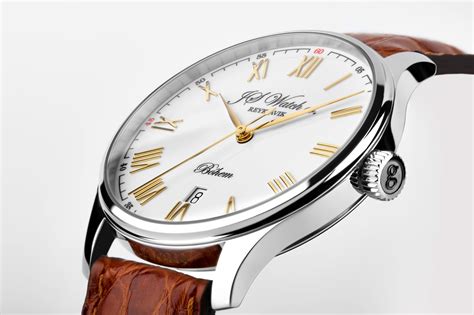 Js Watch Company Reykjavik — The Gilbert 38mm Vintage Watch Collection