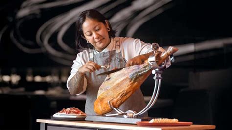 Capas Malyna Si The Only Female Starred Chef In Florida Latest News