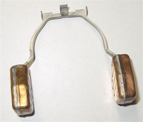 Brass Float Holley 1946