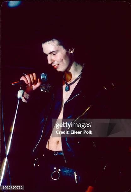 36 Sid Vicious Max Photos And High Res Pictures Getty Images