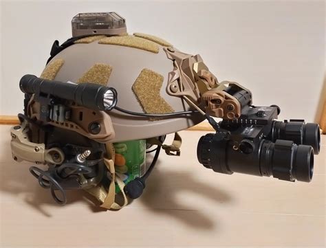 ぼんじり（鶏）撮影会企画マッ On Twitter とりあえずヘルメット完成 普通のヘルメットです。
