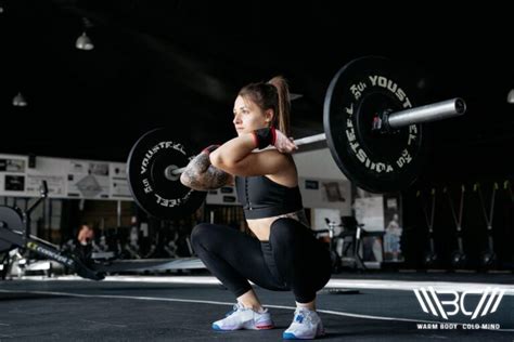 Leaning Forward During Squat 3 Fixes Explained