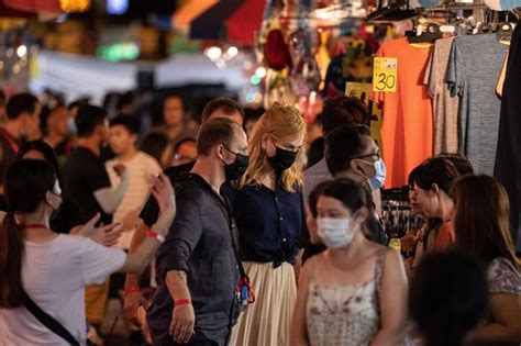 香港提議讓金融峰會與會者豁免隔離規定，但受邀高管不願接受特殊待遇 Wsj