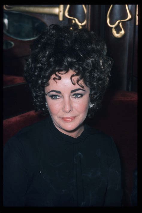 Elizabeth Taylors 55 Most Elegant Hairstyles Illustrate Her Unwavering