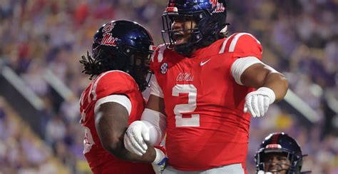 Ole Miss Dt Walter Nolen Named Finalist For Outland Trophy