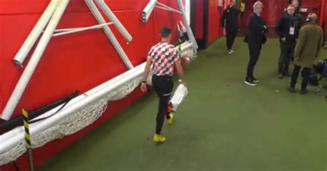 Embarrassing Liverpool And Manchester United Fans Agree After