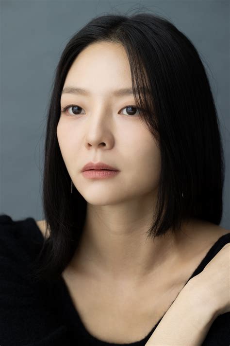 천박사 이솜 퇴폐적인 매력부터 발랄함까지 연기하는 천생 연기자 Ten인터뷰 텐아시아