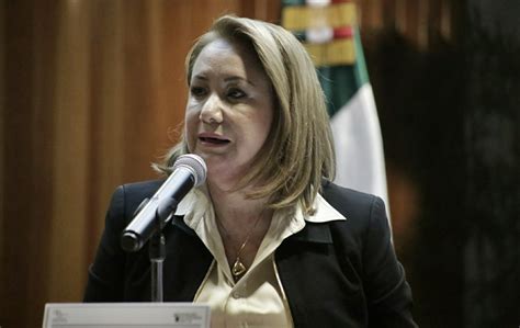 AMLO acusa a opositores de inflar caso de ministra Yasmín Esquivel