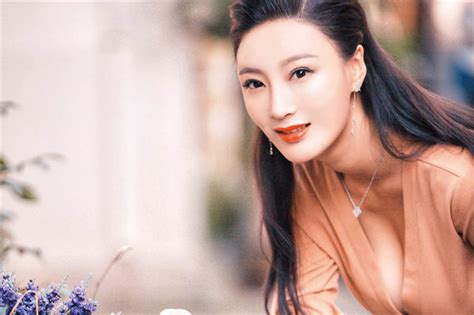 王李丹妮胸围多少王李丹妮的老公是谁女生网