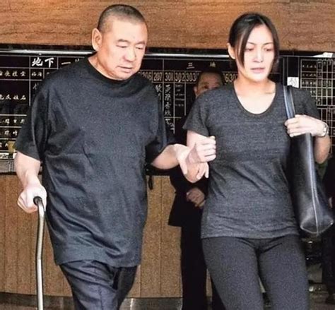 劉鑾雄19歲女兒成績優異跳芭蕾舞，獲得父親大劉的鼎力支持 每日頭條