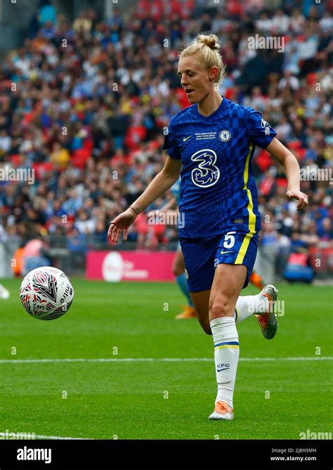 Chelsea Women Sophie Ingle Hi Res Stock Photography And Images Alamy