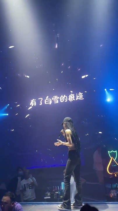 如果全世界我也可以放弃，至少还有你值得我珍惜 至少还有你 抖音热门音乐 音乐享分 音乐 经典音乐 Music Club