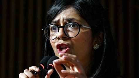 Sswati Maliwal Removes Cm Kejriwals Photo From X Profile Amid Aap