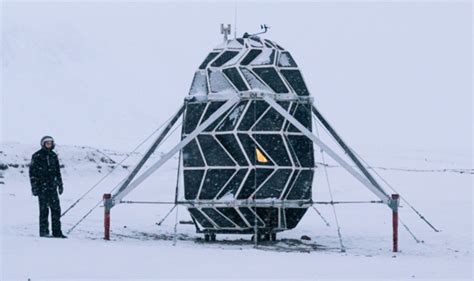 Space Habitats And Sustainable Architecture IDA English