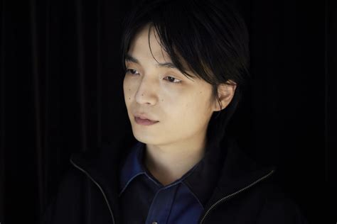 岡山天音×菅田将暉「たどりついた人が出会っちゃう場所」鮮やかで、痛く、毒のような傑作『笑いのカイブツ』【単独インタビュー