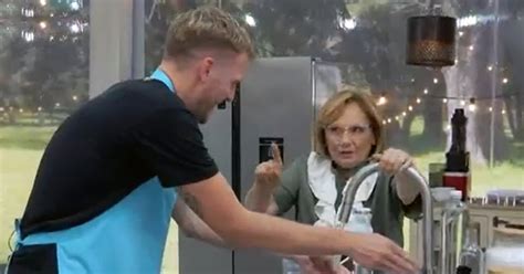 El Lapidario Reto De Dolli Irigoyen A Un Participante De Bake Off Que