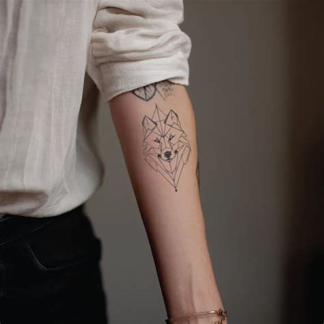 Geometric Wolf Tattoo Tattoobnb