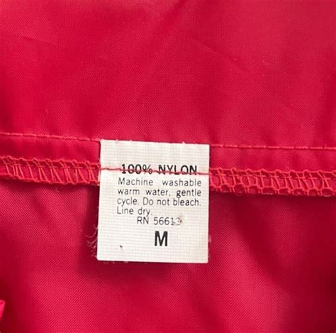 Vintage Billy Bobs Texas Red Nylon Graphic Jacket Siz Gem
