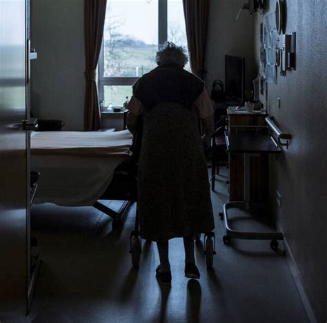 La psychiatrie française en revue etc Vieillesse Maltraitances en