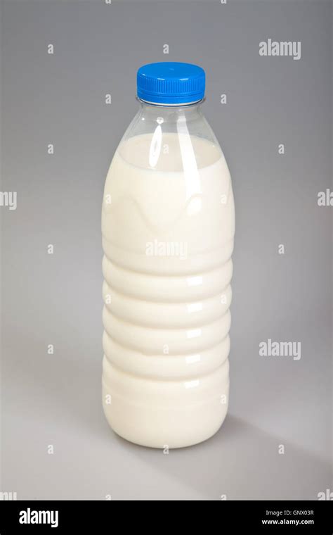 Bottle of milk Stock Photo - Alamy
