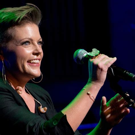 Dixie Chicks Listen Dixie Chicks Drop New Song Julianna Calm Down