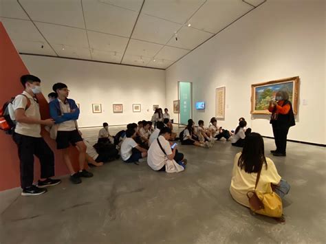 嘉義市民生國中粉絲團 🖼️美感教育塑民生 藝起去尋美🧑‍🎨 由藝文領域帶領九年級師生們，
