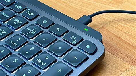 รีวิว Logitech Mx Keys ทางเลือกอันชาญฉลาดสำหรับผู้ใช้หลายอุปกรณ์ Th Atsit