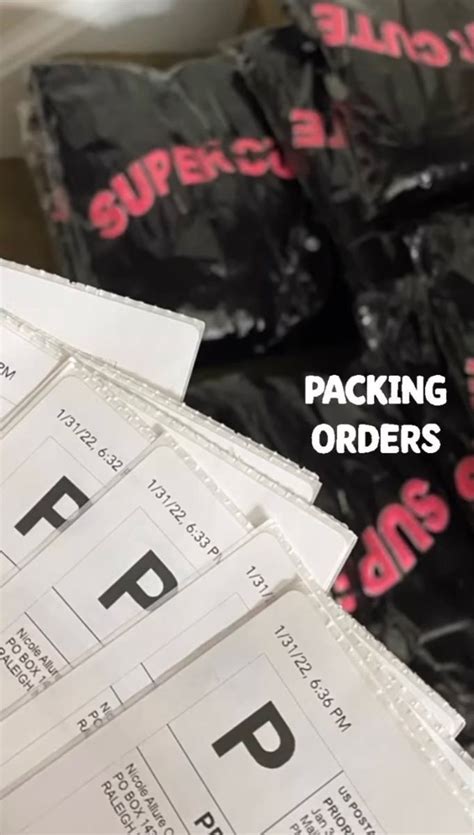 Pin By Prettybtchenergy🎀 On Clothing Store Examples Small Business