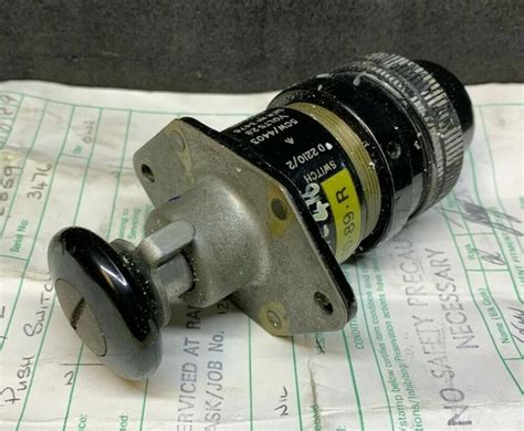 Aircraft Engine Start Push Switch 28v 5cw4403 D22102 £1500