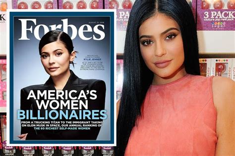Kylie Jenner 登上《forbes》封面，揭露她三年內賺進 9 億美金的生意之道！