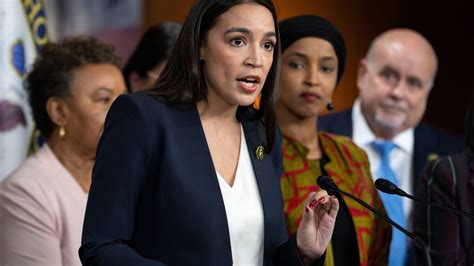Ocasio Cortez Endorses Bidens Reelection Campaign Sending A Strong