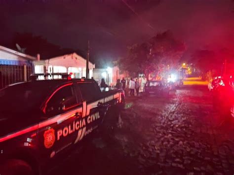 Criminosos Invadem Casa E Matam Jovem A Tiros Na Frente Da Família Em