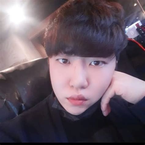 김진 Seonbi0928 • Threads Say More