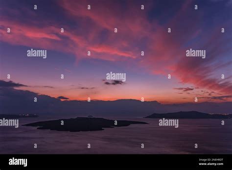 Volcano Of Santorini Hi Res Stock Photography And Images Alamy