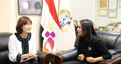 مايا مرسي تستقبل المدير الإقليمي للتنمية البشرية بالبنك الدولي لبحث سبل