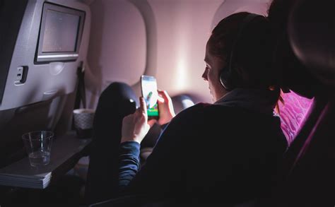 Airline Seatback Screens May Be An Endangered Species