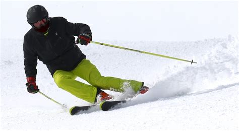 5 of the Best Ski Resorts in Spain - Just a Pack