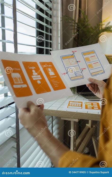 A Web Developer Is Analyzing Data From His Ideas To Develop The Structure And Components Of A