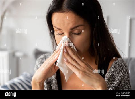 Female Checking Thyroid Gland By Herself Women Thyroid Gland Control