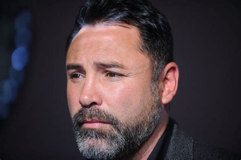 Oscar De La Hoya Hospitalized With Covid 19 Days Before His Return To
