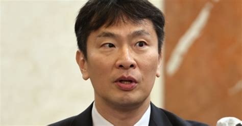 이복현 기준금리 인하에 “가계부채 확대될 가능성 있다”