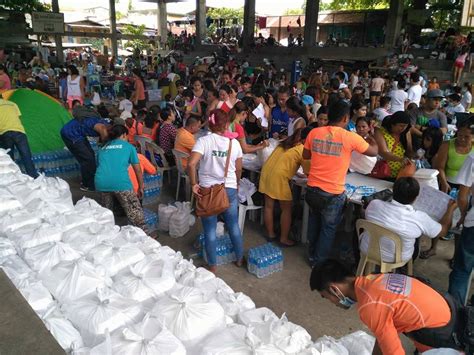 More Than K Fire Victims Staying In Gym Cebu Daily News
