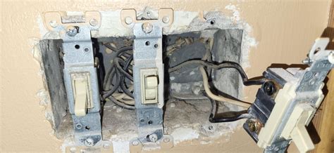 3 Way Circuit Not Working Shows 75vac Relectrical