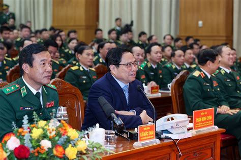 Phát huy sức mạnh tổng hợp để bảo vệ vững chắc chủ quyền lãnh thổ an