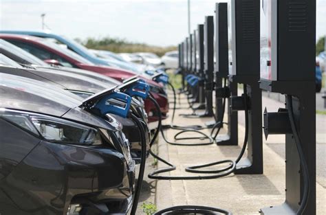 【資源コスト リーフで節約】日産 大規模なv2g（双方向充電）のテストを開始 イギリスで Autocar Japan