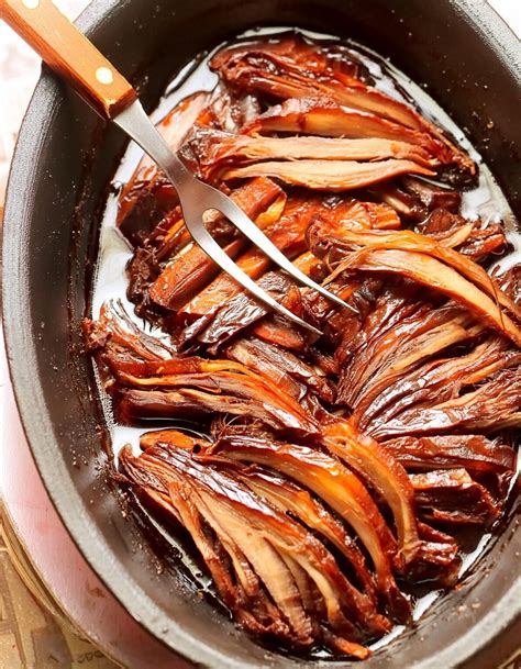 Juicy And Tender Slow Cooker Bbq Beef Brisket The Newlywed