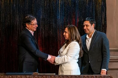 Sandra Urrutia Salió Del Ministerio Tic Infobae