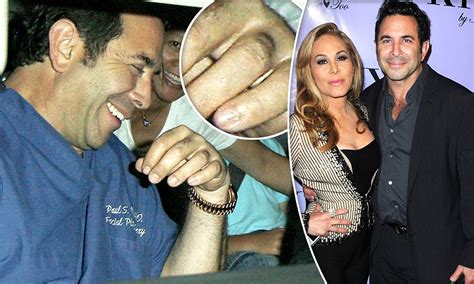 Real Housewives Star Paul Nassif Removes Wedding Ring On Day Out With